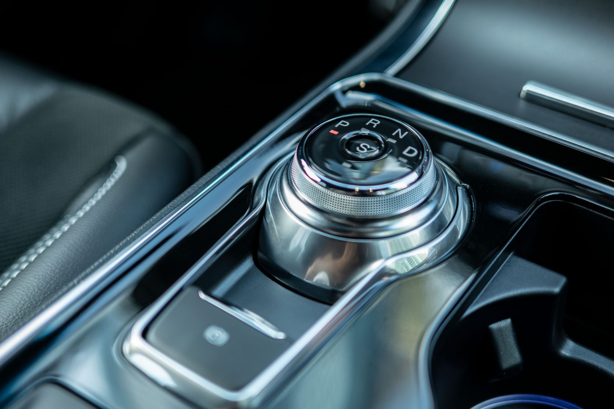 2019 Ford Edge ST is here, get's punchy EcoBoost engine with 335 hp!