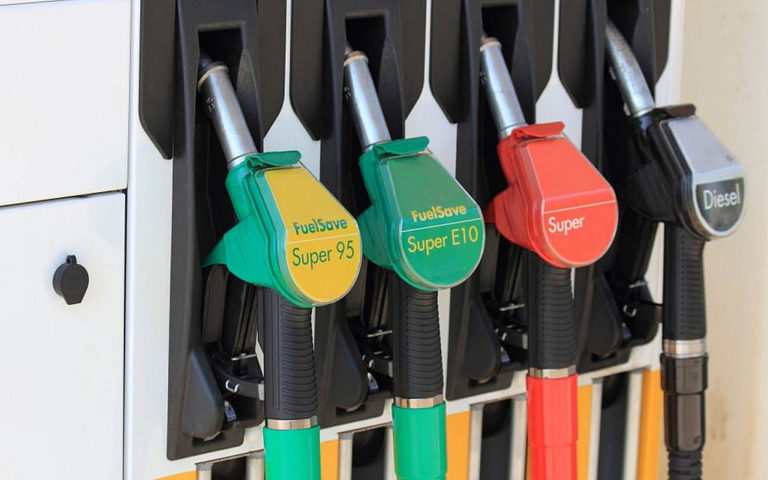Normal Petrol Vs Premium Petrol — Does Your Car Really Need The More ...