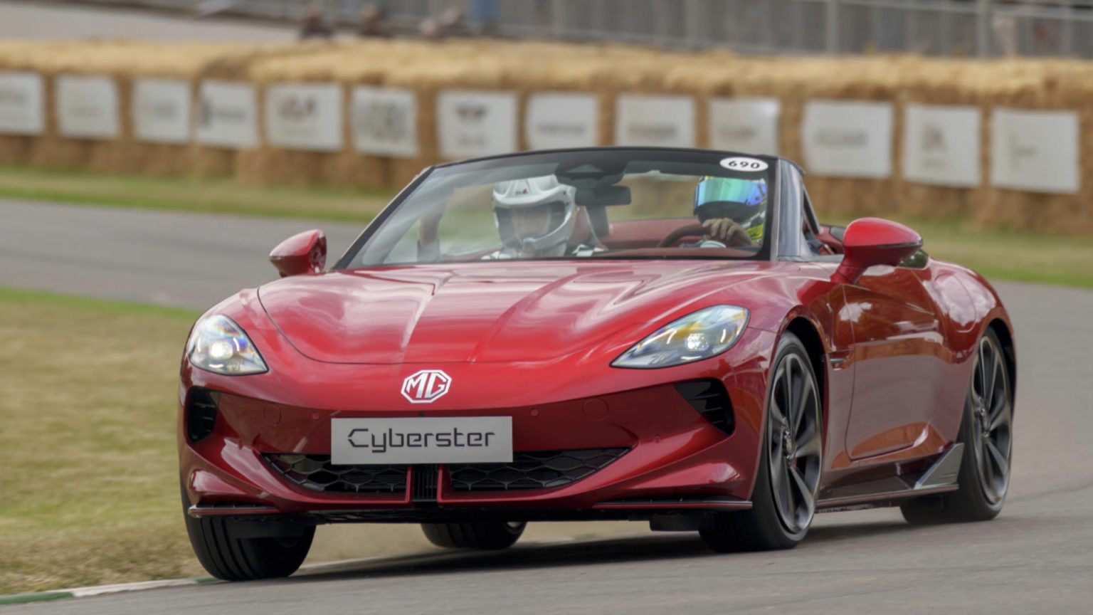 MG Cyberster Electric Sports Car Specs Officially Revealed: Mazda Miata ...