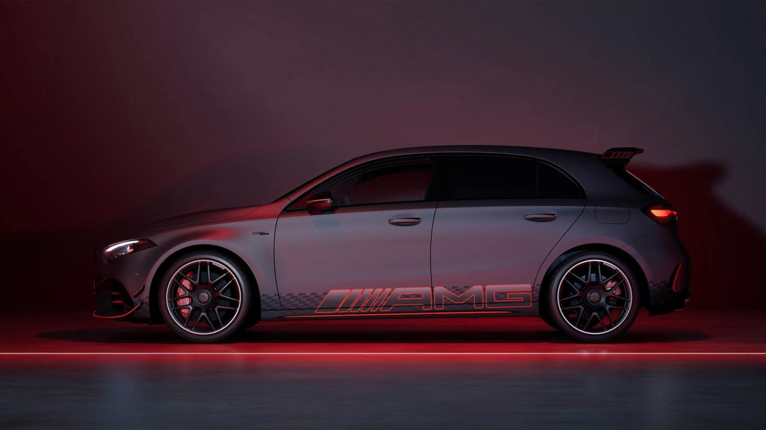 DubiCompare: Volkswagen Golf R v/s Mercedes-AMG A45 S: German ...