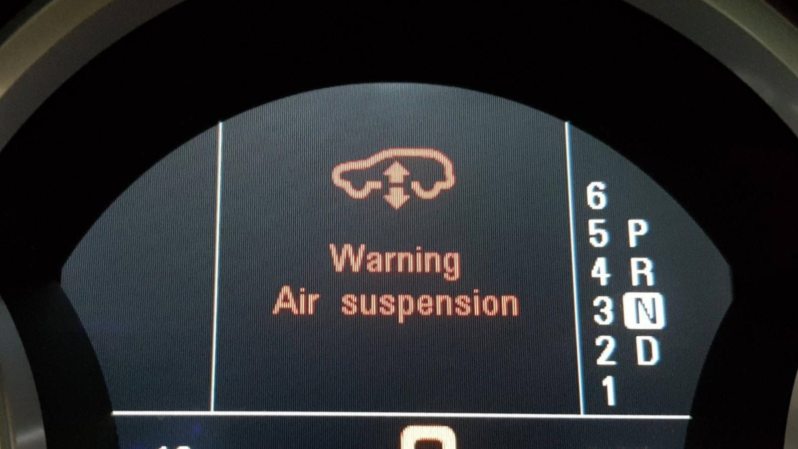 Common Car Alerts & Issues Faced In The UAE Explained