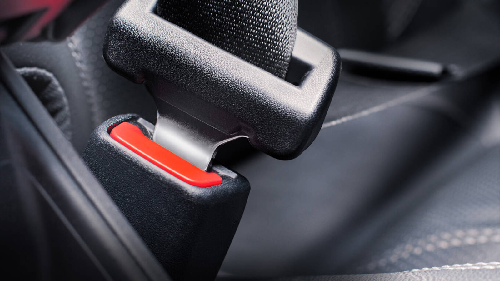 Passive Safety Systems in a Car | Airbags, Seatbelts & More