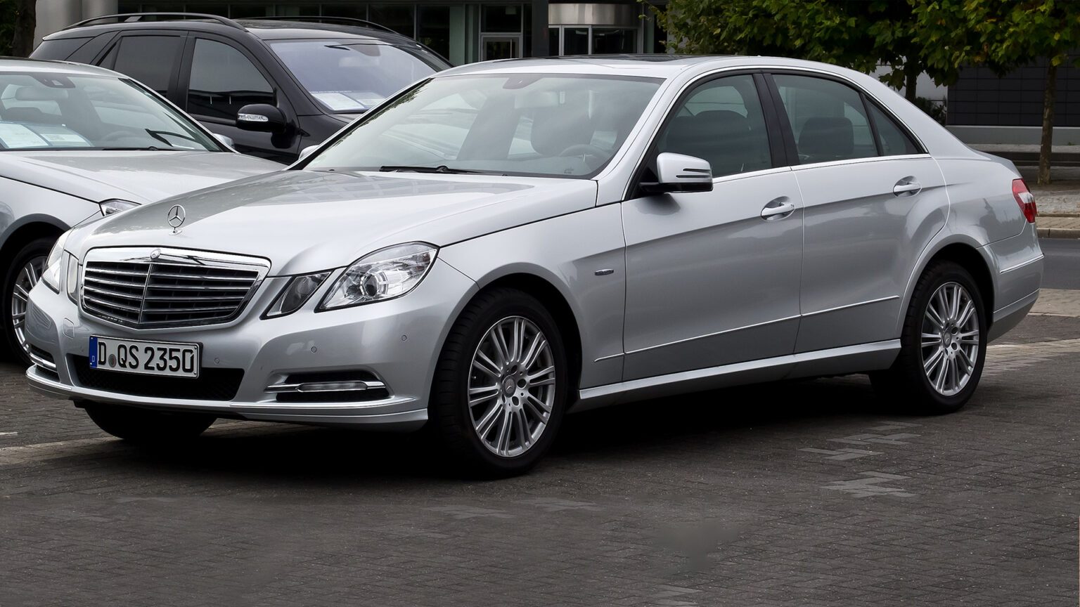 Mercedes-Benz E-Class History, Generations & More Details