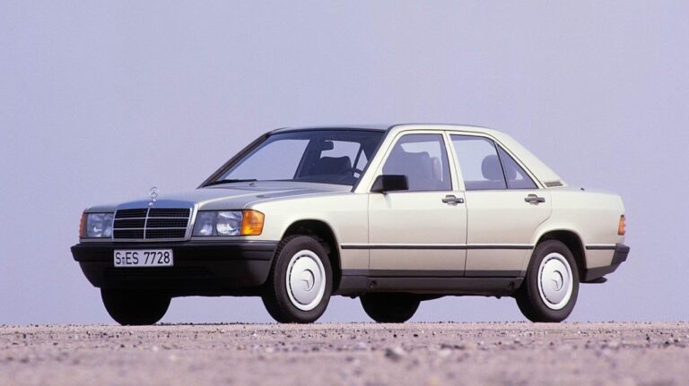 Mercedes-Benz C-Class & C-Class AMG History & Generations