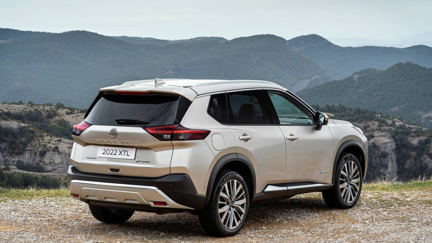 Toyota RAV4 Vs Nissan X-Trail Comparison: Specs & Price