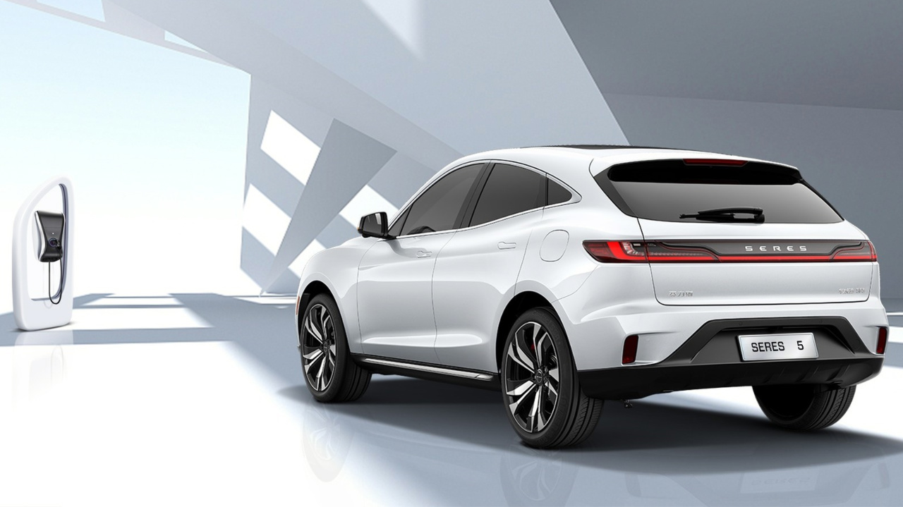 New 2024 SERES 5 Launched In The UAE | Price, Trims, Specs