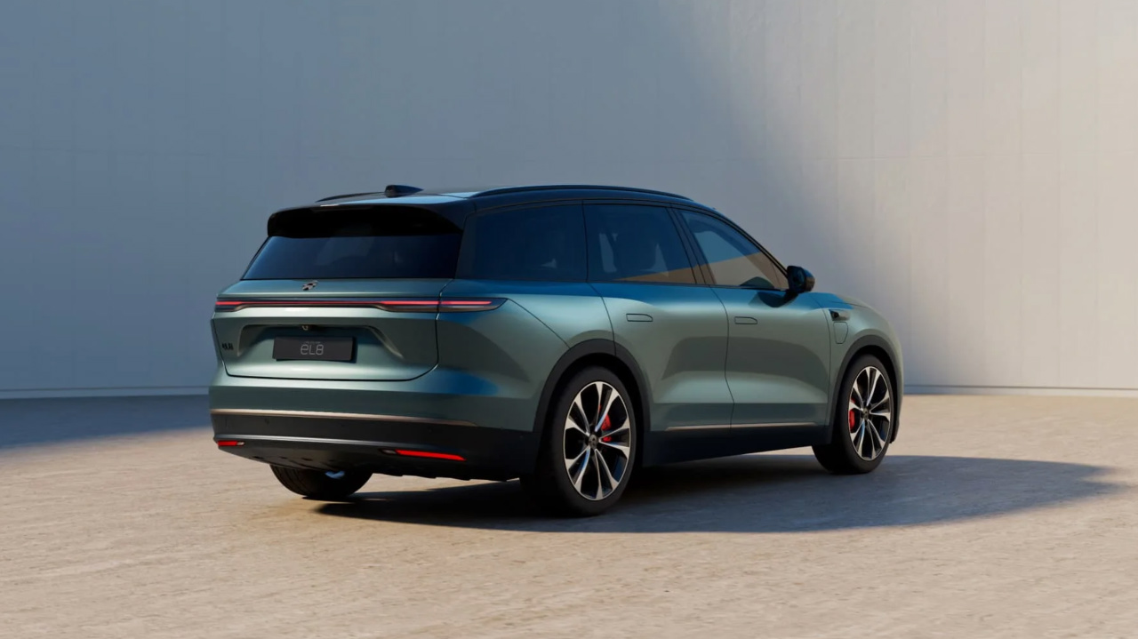 New NIO EL8 Launched In The UAE | Here Are Prices & Specs