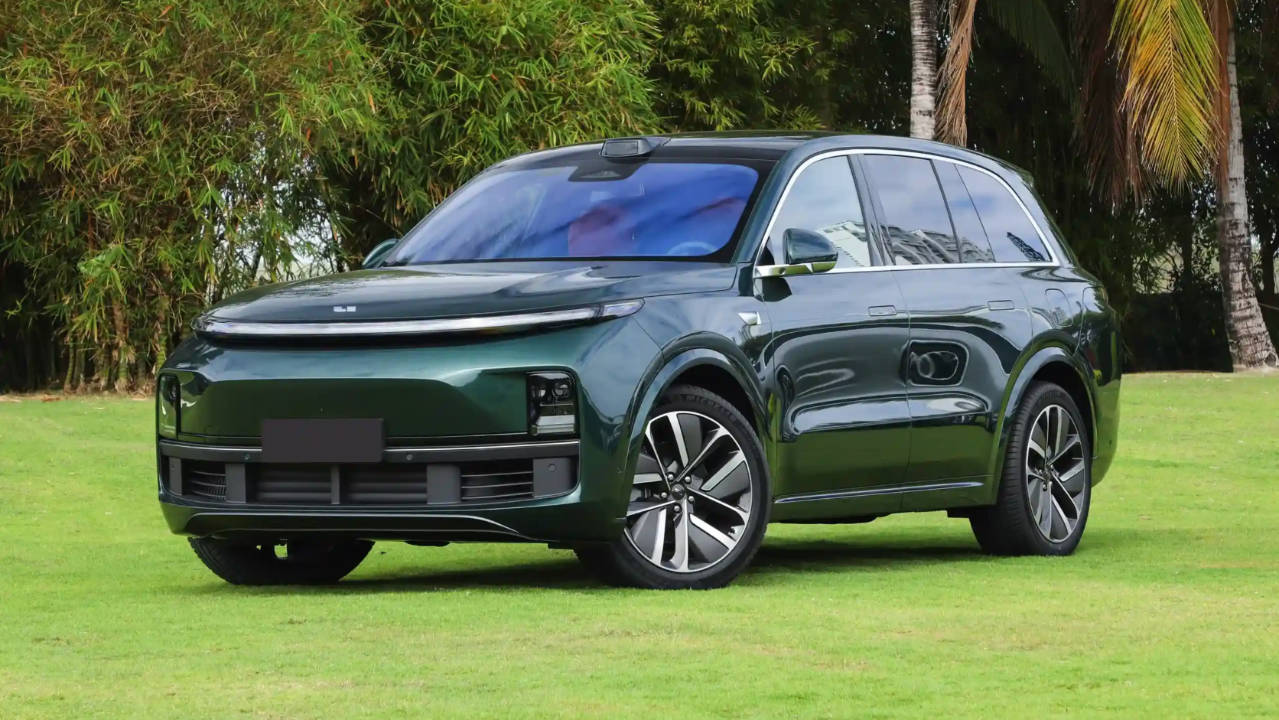 Top 10 Long Range Hybrid Cars For Sale In The UAE | BYD, ROX Land Rover