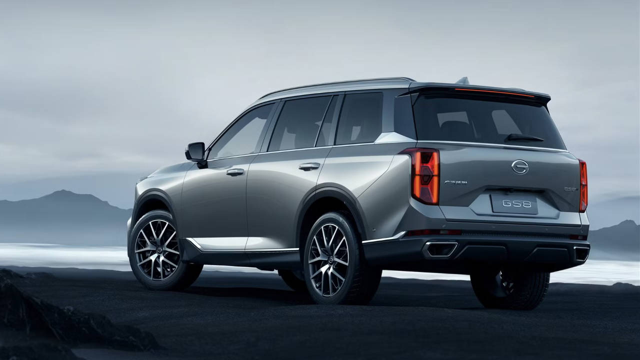 New 2026 GAC GS8 Hybrid & Petrol SUVs Launched In The UAE | AED 149,900