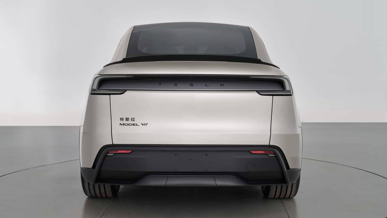 Tesla Model Y L Extended Wheelbase, 6 Seats Specs Revealed | To Launch ...