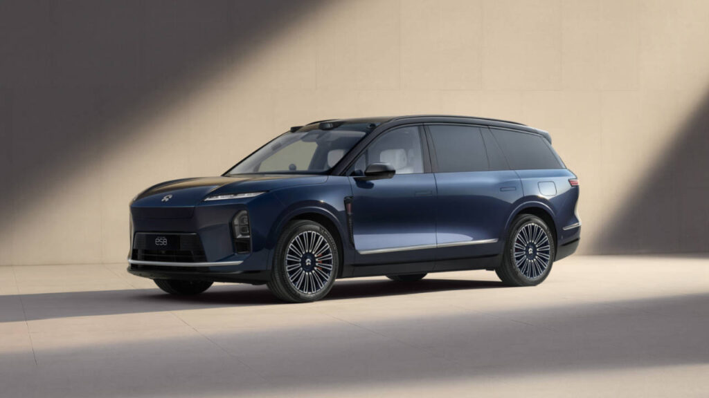 BYD Yangwang U9 Sets New Global EV Speed Record at 472.41 km/h